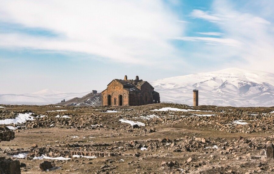 Ani şehrini keşfetmek için... - Artam Antik A.Ş. Müzayede