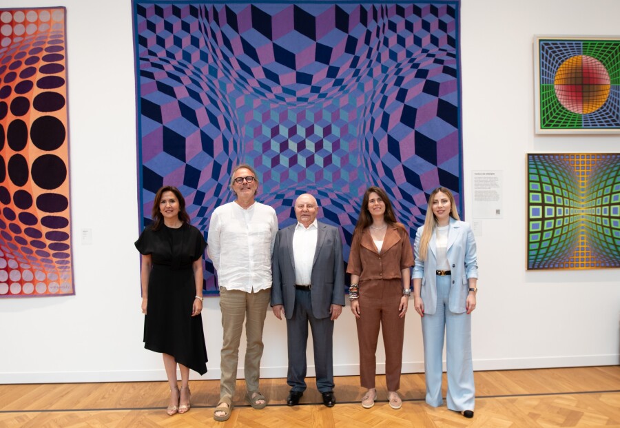 Arkas Sanat Alaçatı iki sergiyle açıldı - Artam Antik A.Ş. Müzayede