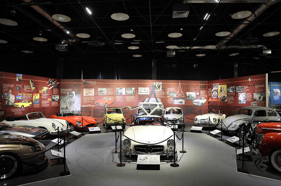 Rahmi M. Koç Müzesi atlar ve otomobilleri buluşturuyor - Artam Antik A ...